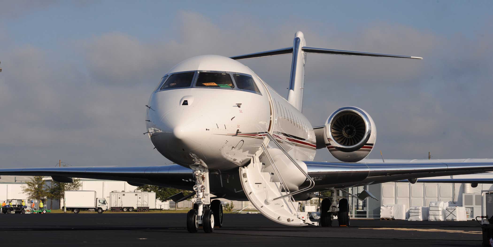 NetJets Teams With Superyacht Broker Northrop & Johnson | Business Jet ...