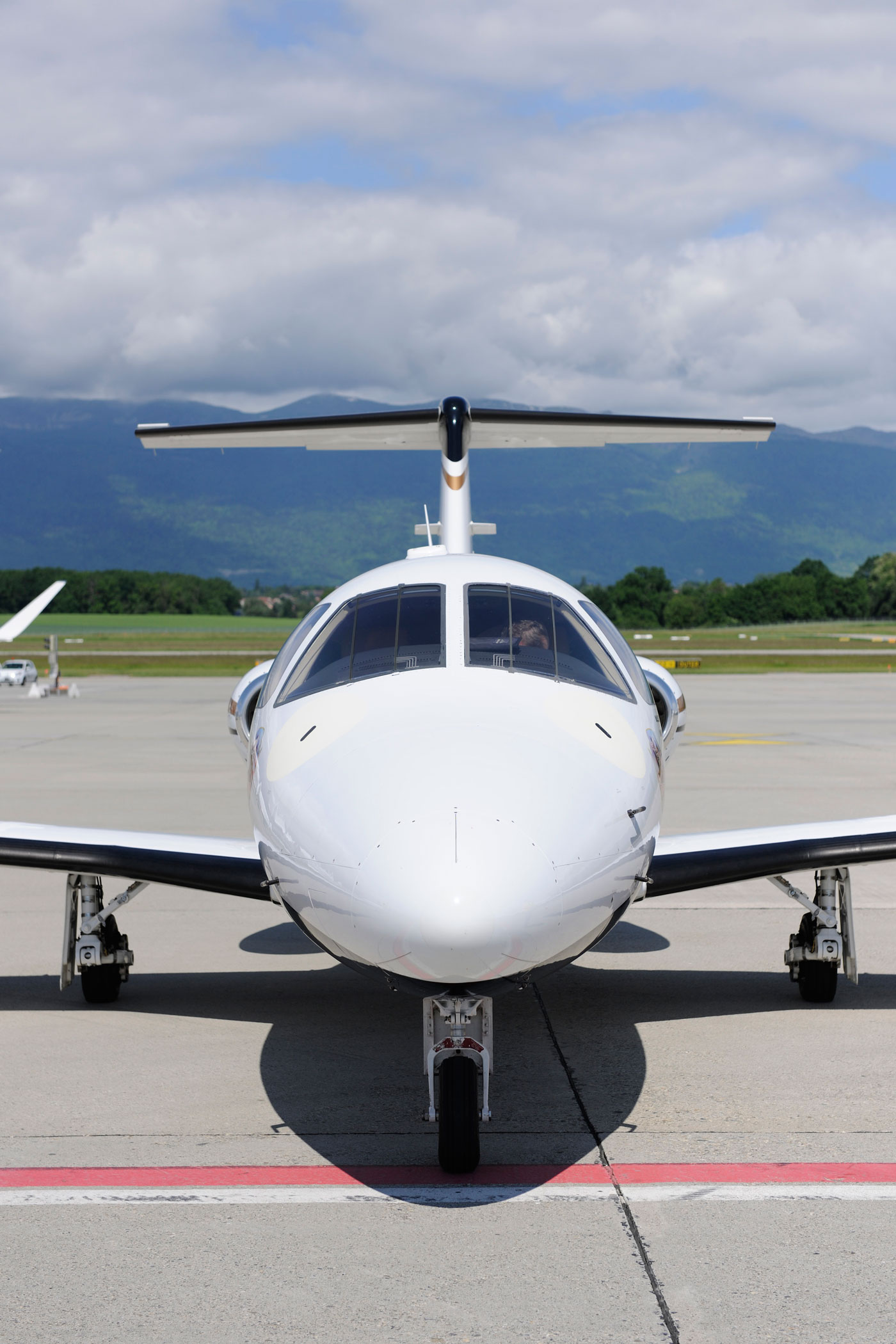 ECLIPSE EA500 | Business Jet Traveler